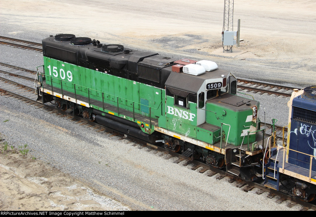 BNSF 1509